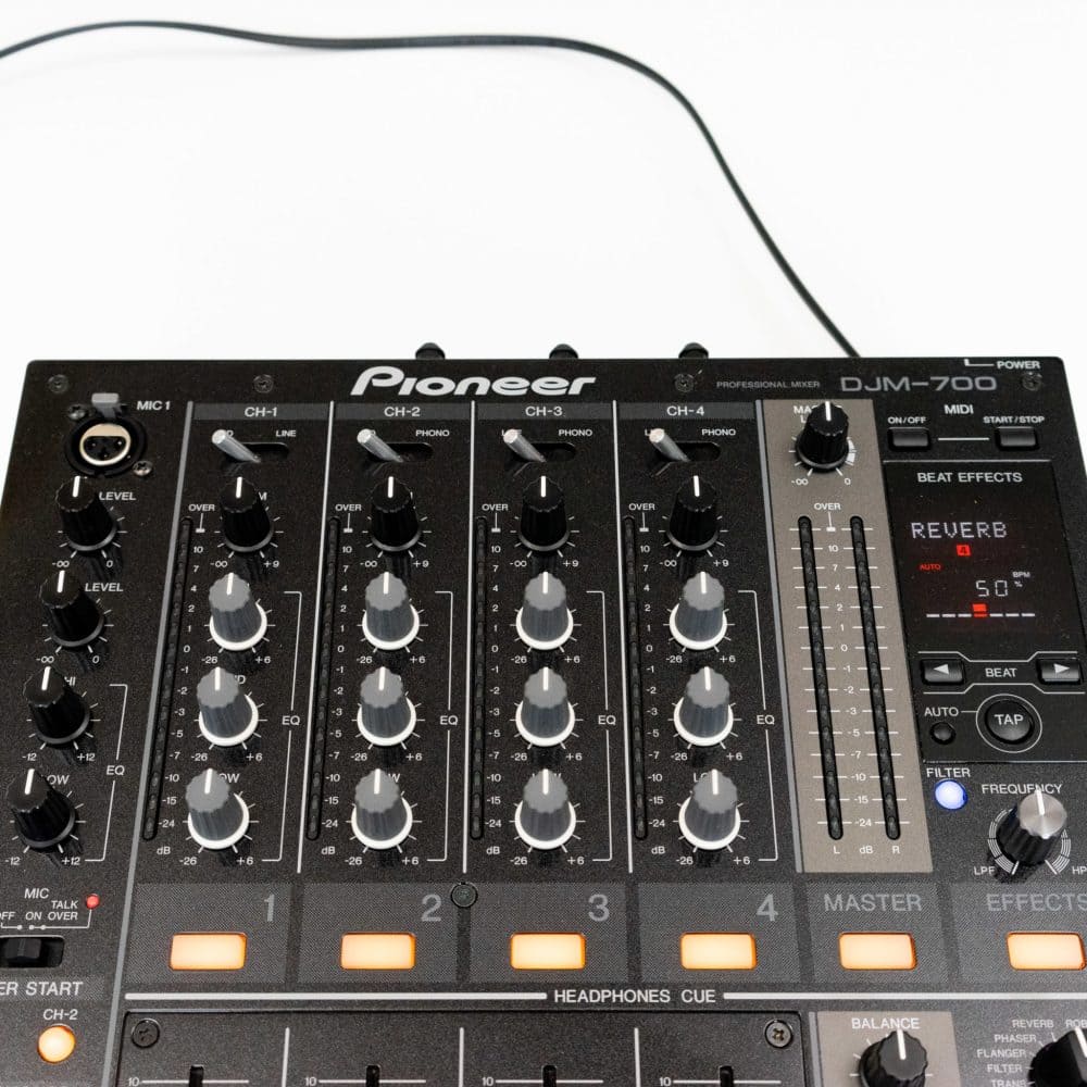 Pioneer DJ DJM 700 K | CSM - Cologne Street Market