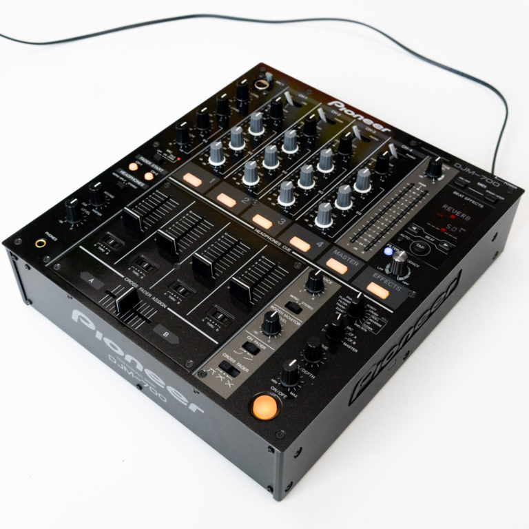 Pioneer DJ DJM 700 K | CSM - Cologne Street Market