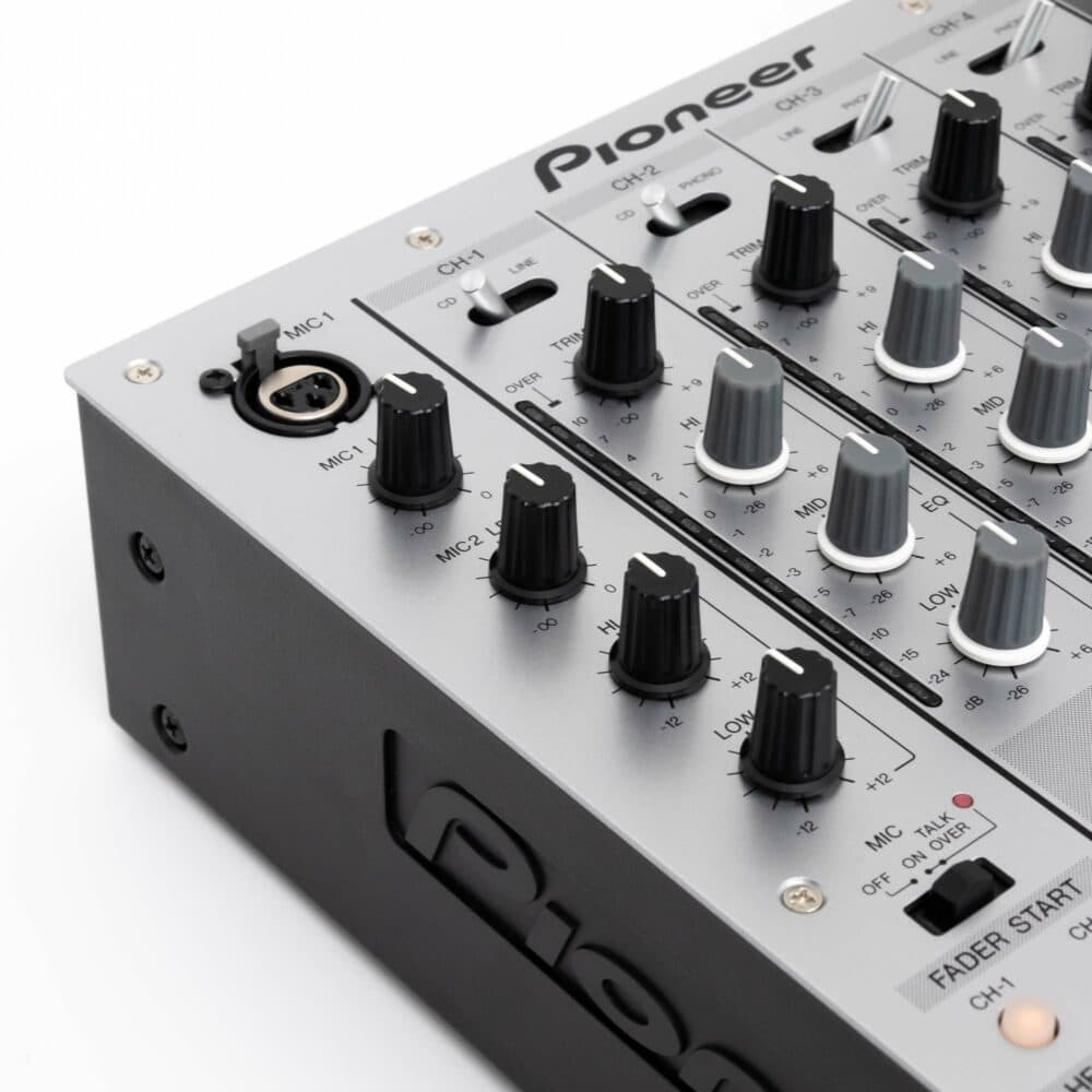 Pioneer DJ DJM 700 S | CSM - Cologne Street Market