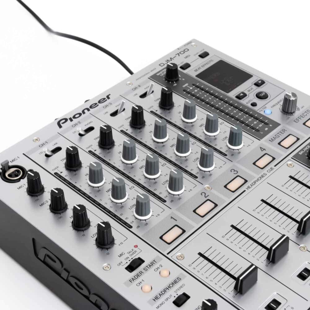 Pioneer DJ DJM 700 S | CSM - Cologne Street Market